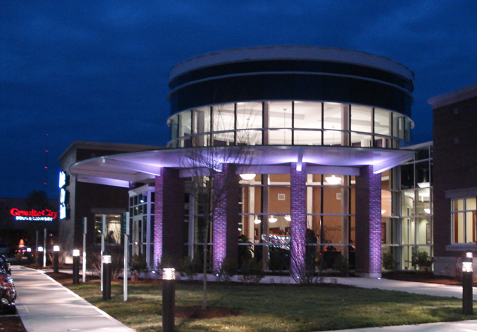 Ilumipod Inground Tri-3 uplights Lake City Bank | CHAUVET Professional