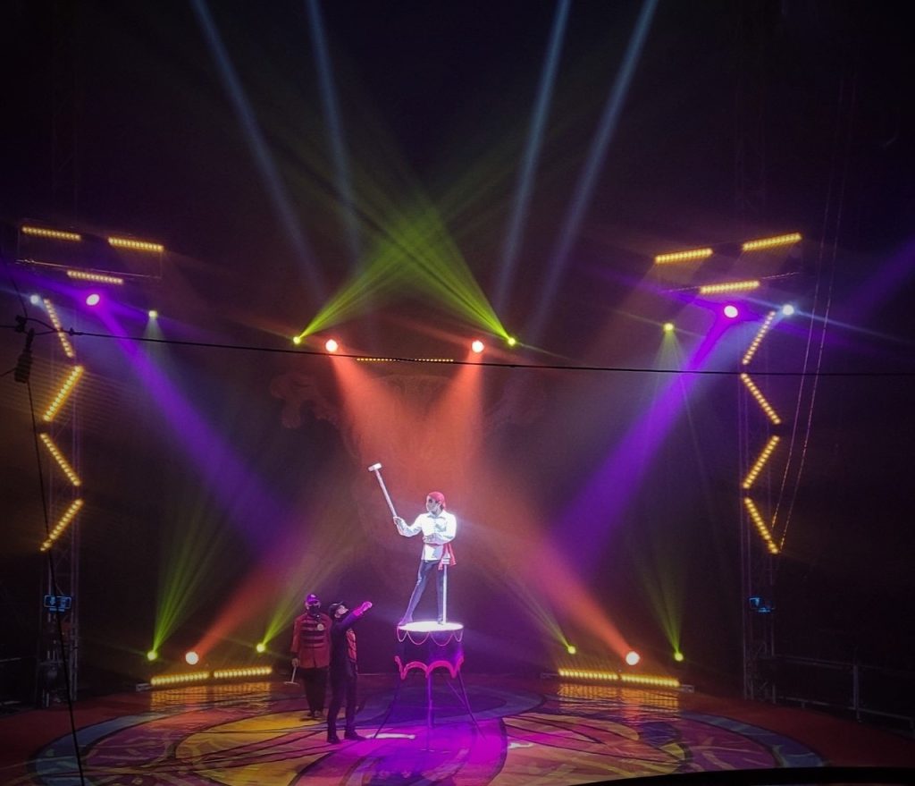 Circus Lights - CHAUVET Professional