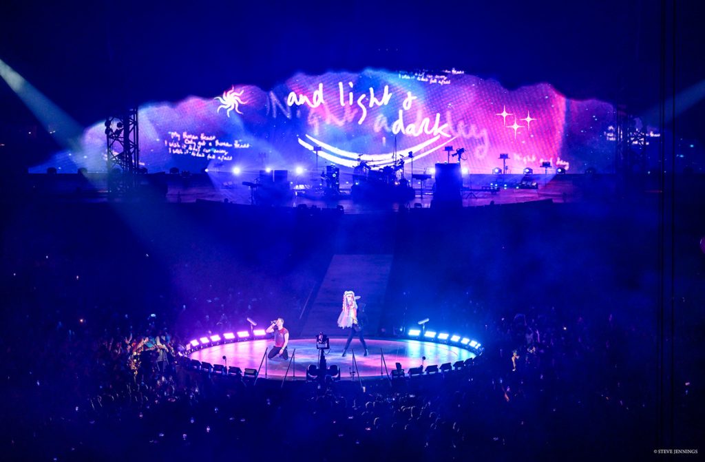 Sooner Routhier Circles Coldplay With 192 Color STRIKE M Fixtures ...