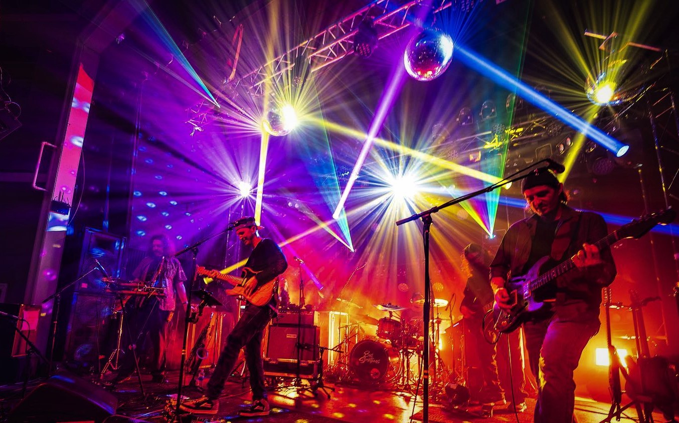 Daniel Thibault Creates Big Looks on a Small Stage for BIG SOMETHING ...