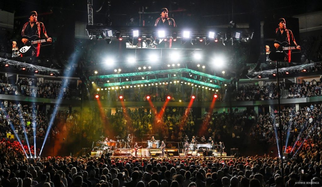 Anatomy of a Rig – Jeff Ravitz Bruce Springsteen Tour - CHAUVET ...