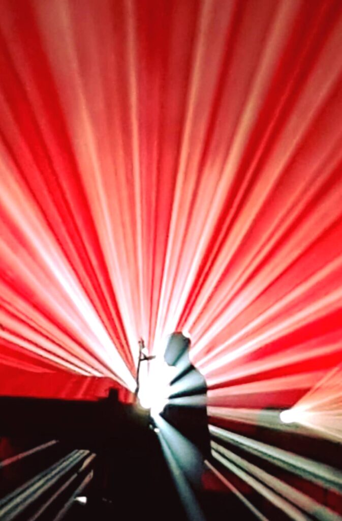 Joe Beardsmore – Organic Light - CHAUVET Professional