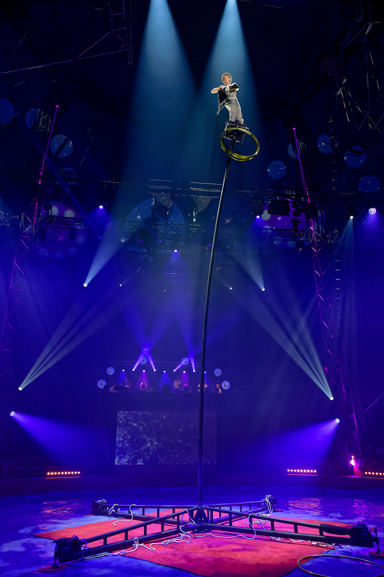 CHAUVET Professional Accents Surprises and Delights at Festival du ...