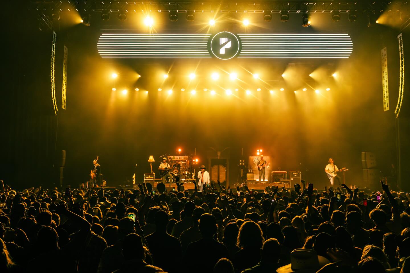 Alexander Lehman Keeps Pace with Gavin Adcock On Need To Know Tour with ...