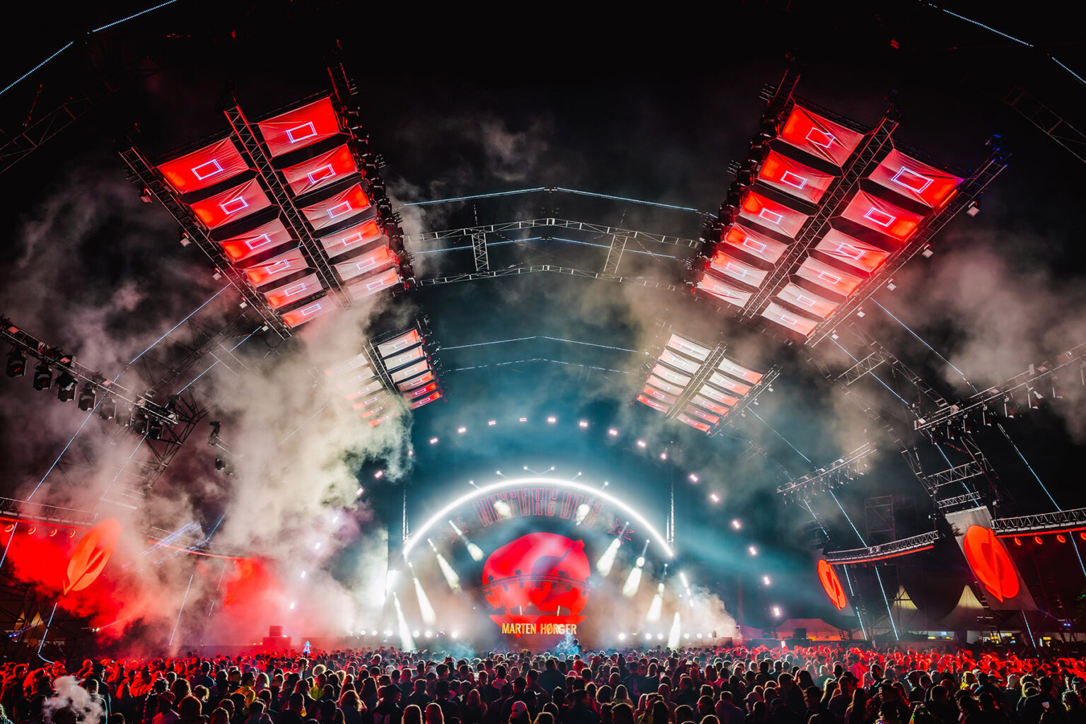 Marek Papke and Gerdon Design Make Magic at NATURE ONE with CHAUVET ...